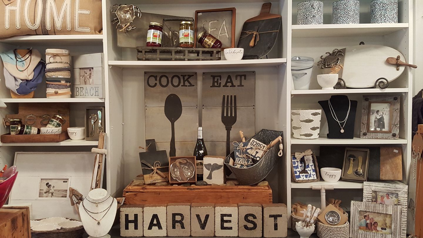 About Us - Marshfield Hills General Store